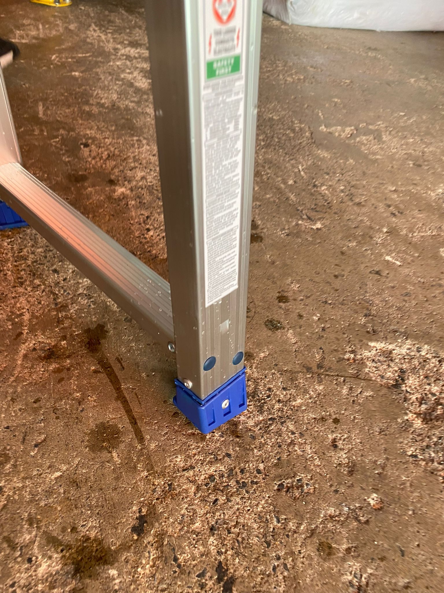 XG 2 Step Alum Platform Ladder (Height Adjustable Type) | Model : L-XG